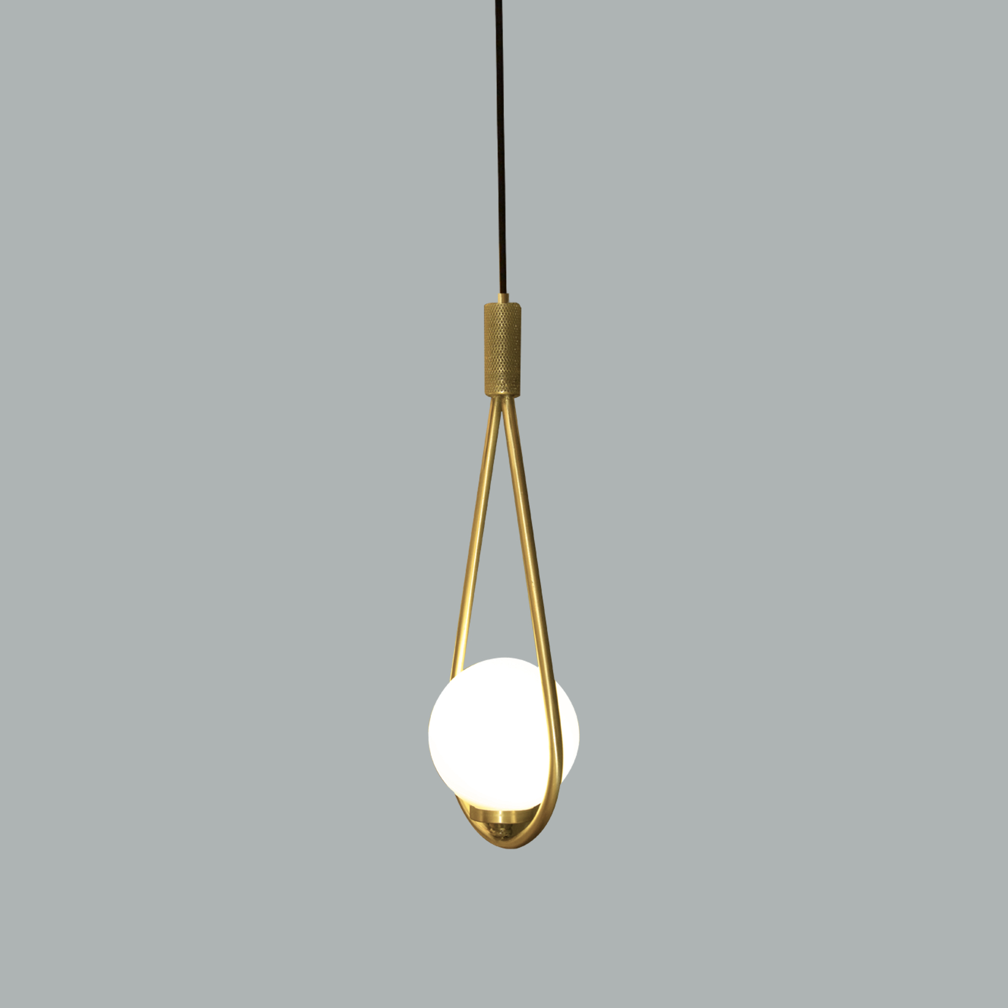 LEDA 1 Pearl ball Pendant light
